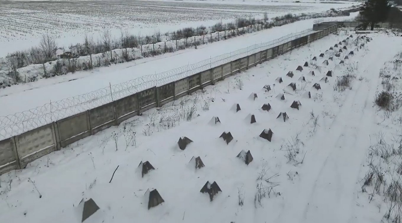 Ukrainian State Border Guard Bolsters Defense on Ukrainian-belarusian ...