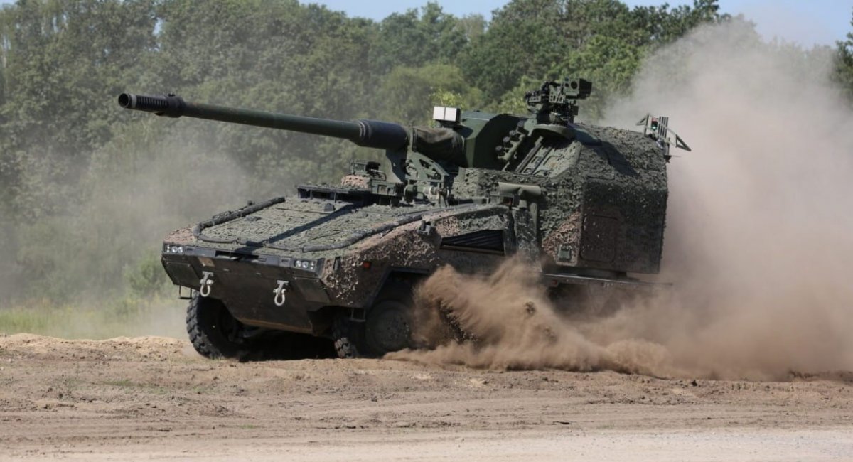 Bundeswehr Orders RCH 155 Howitzers for the First Time, Leaving a ...