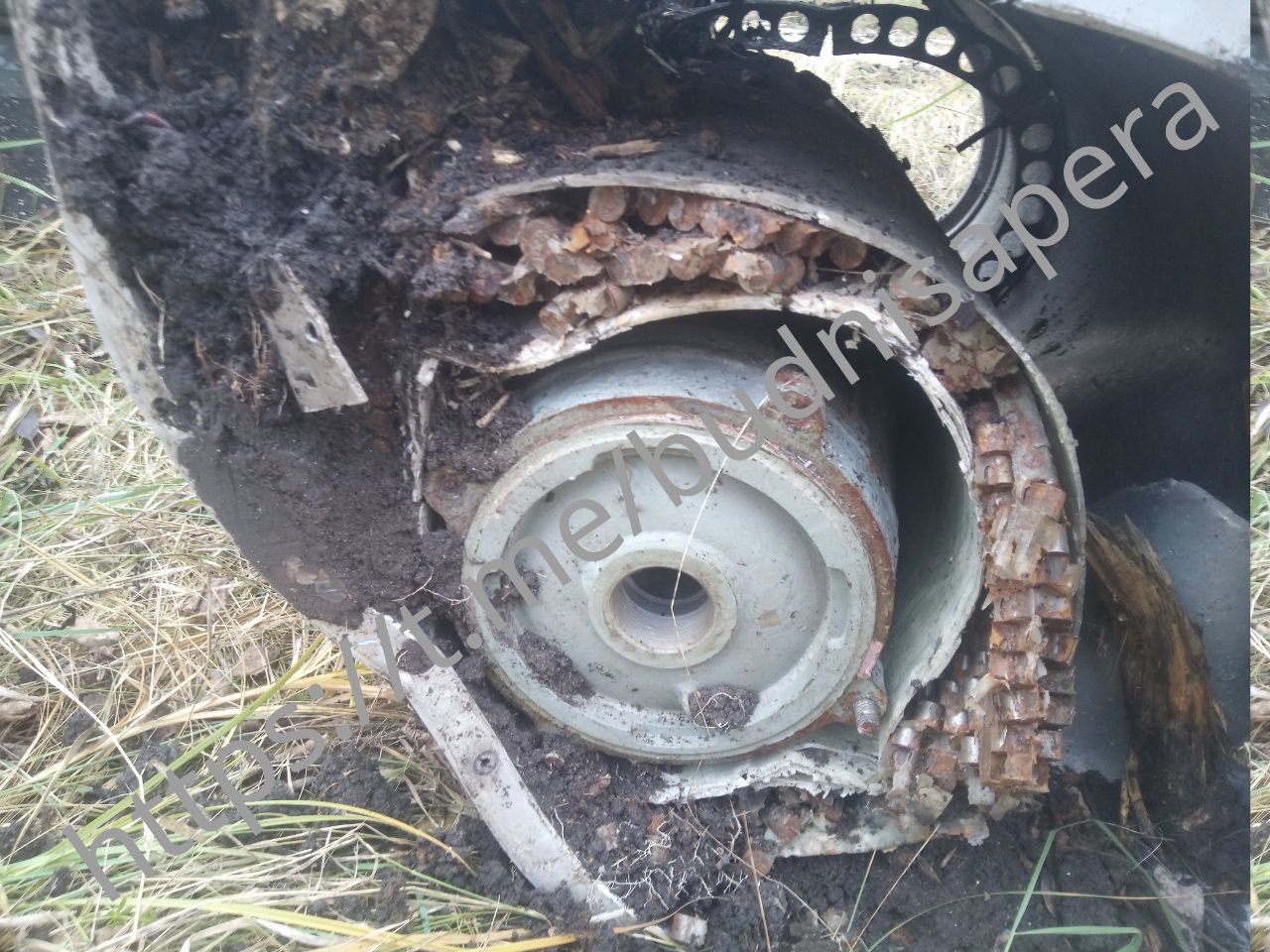 Photos and New Details Emerge on How Ukraine Fitted a FAB Bomb to a ...