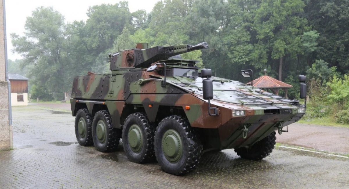Germany Delivers First Boxer IFVs to Qatar as Ukraine's PzH 2000 ...